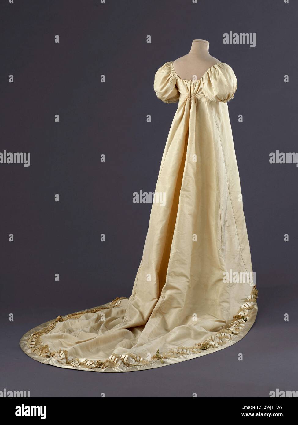 First empire style hi-res stock photography and images - Alamy