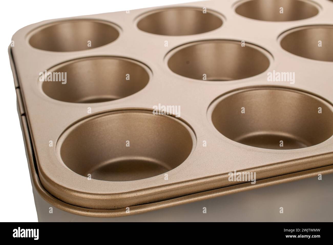 Metal baking molds hi-res stock photography and images - Alamy