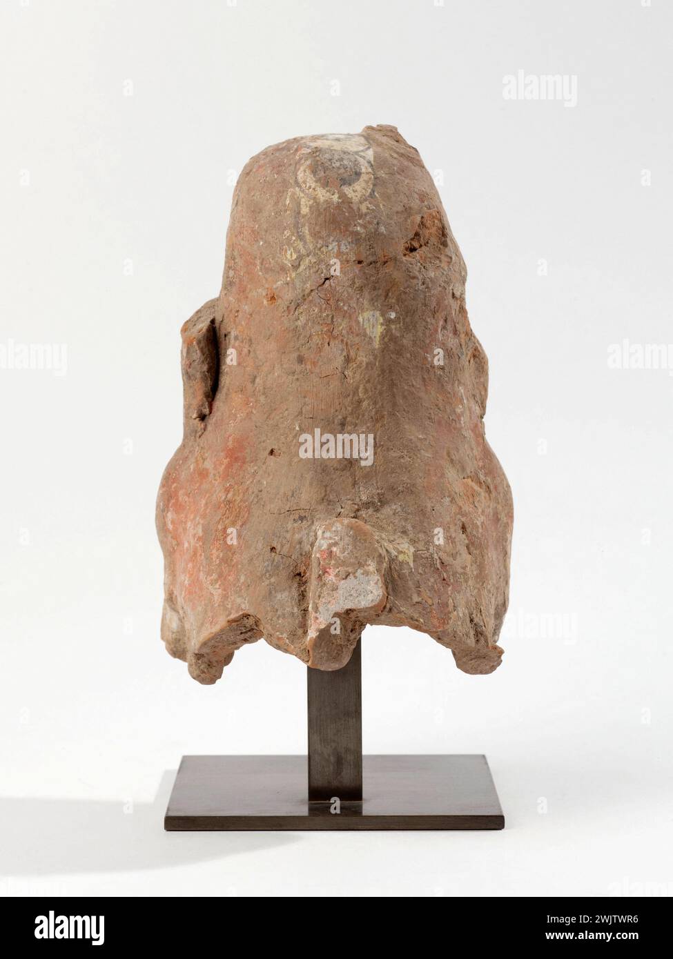 Chimera ". Terracotta. China, Tang dynasty. Paris, Cernuschi museum ...