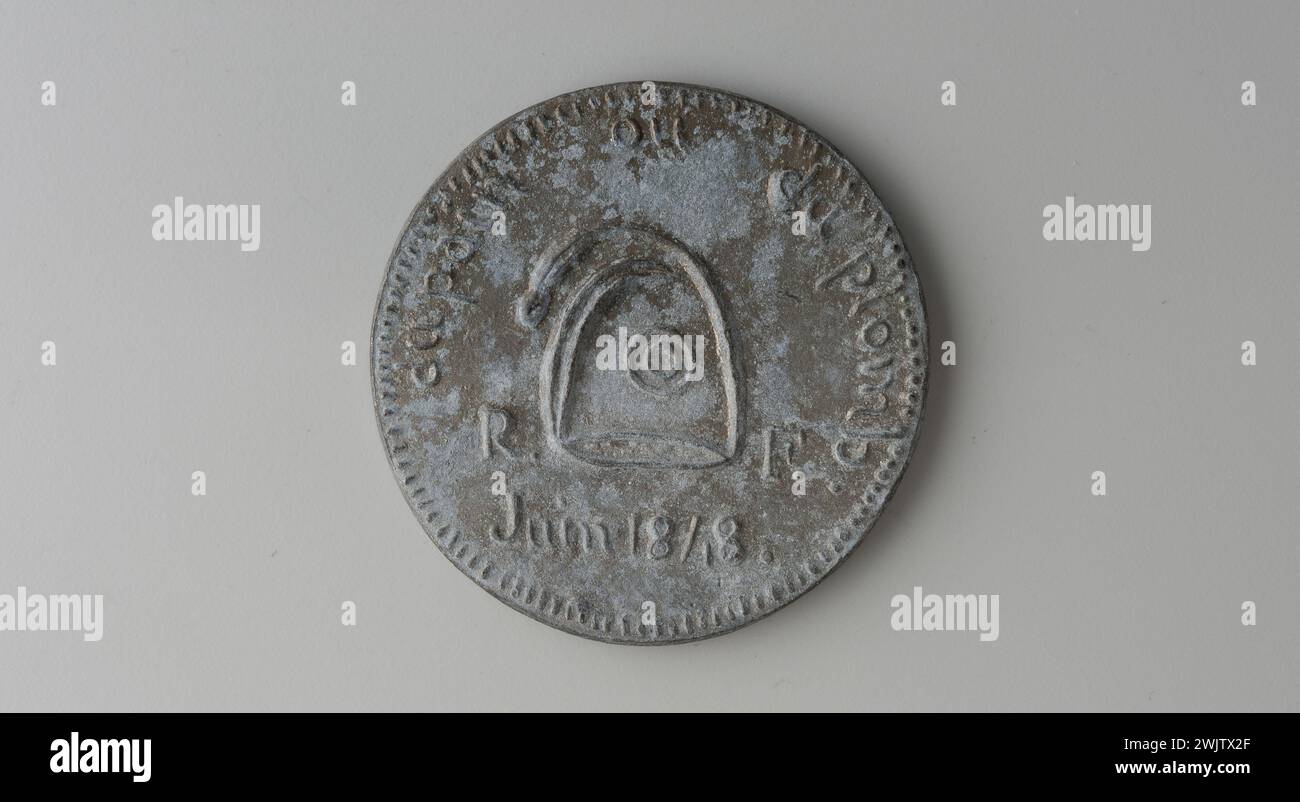 Carnavalet museum, medal collection Right in a circle of greenis ...