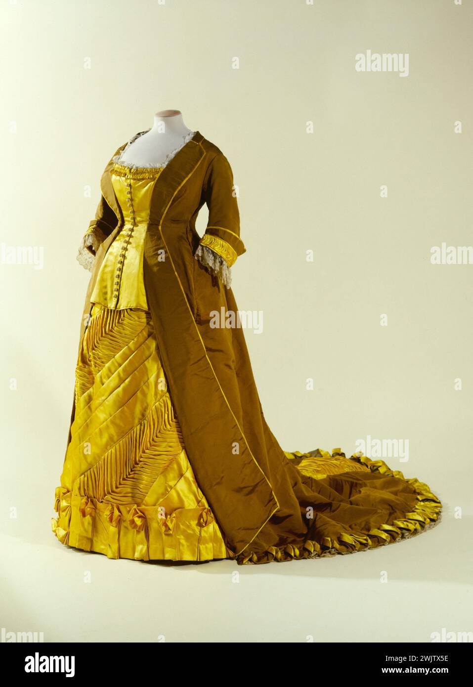 Dress, around 1878. Galliera, fashion museum of the city of Paris ...