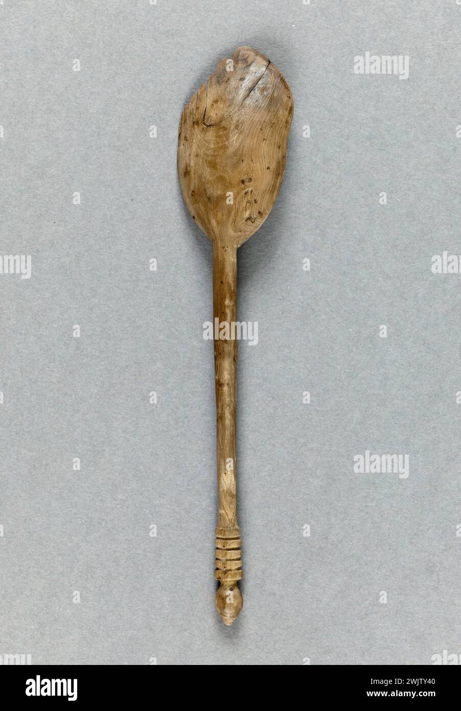 Medieval spoon hi-res stock photography and images - Alamy