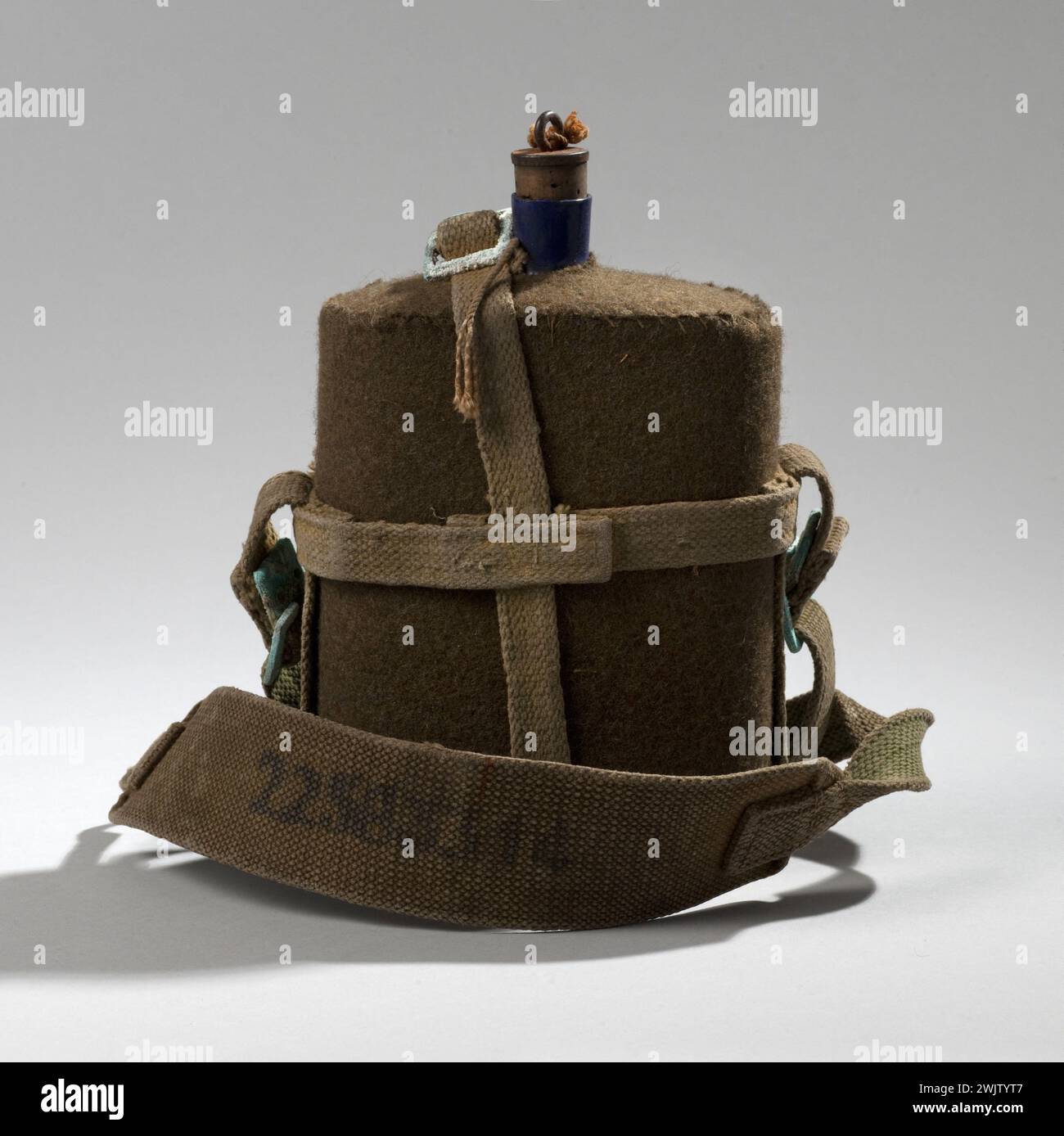 British can 2nd GM. Enamelled iron, canvas and sheet sewn machine ...