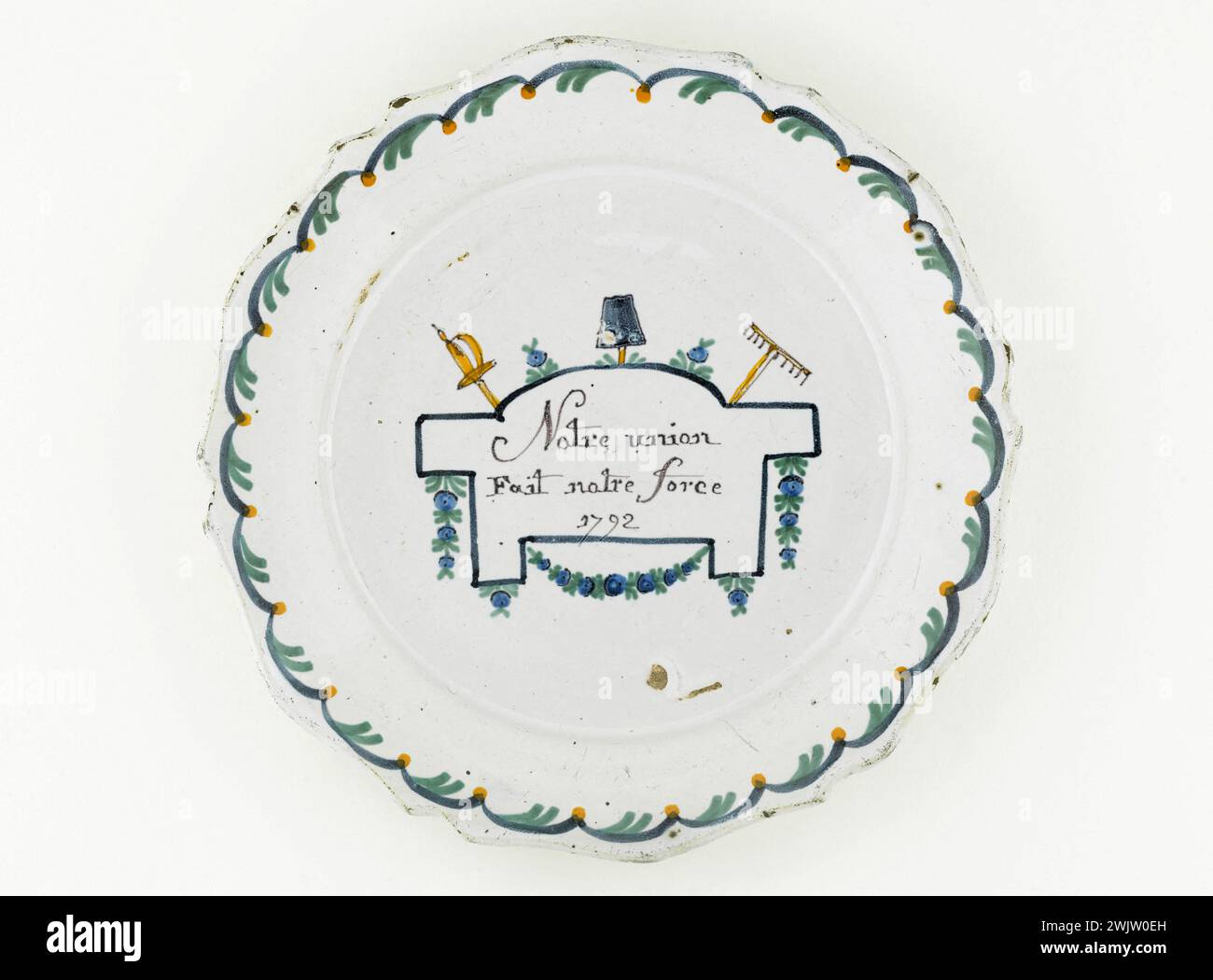 Anonymous. Plate. Earthenware. Paris, Carnavalet museum. 71478-26 ...