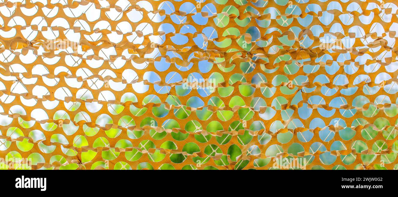 White camouflage military net hi-res stock photography and images - Alamy