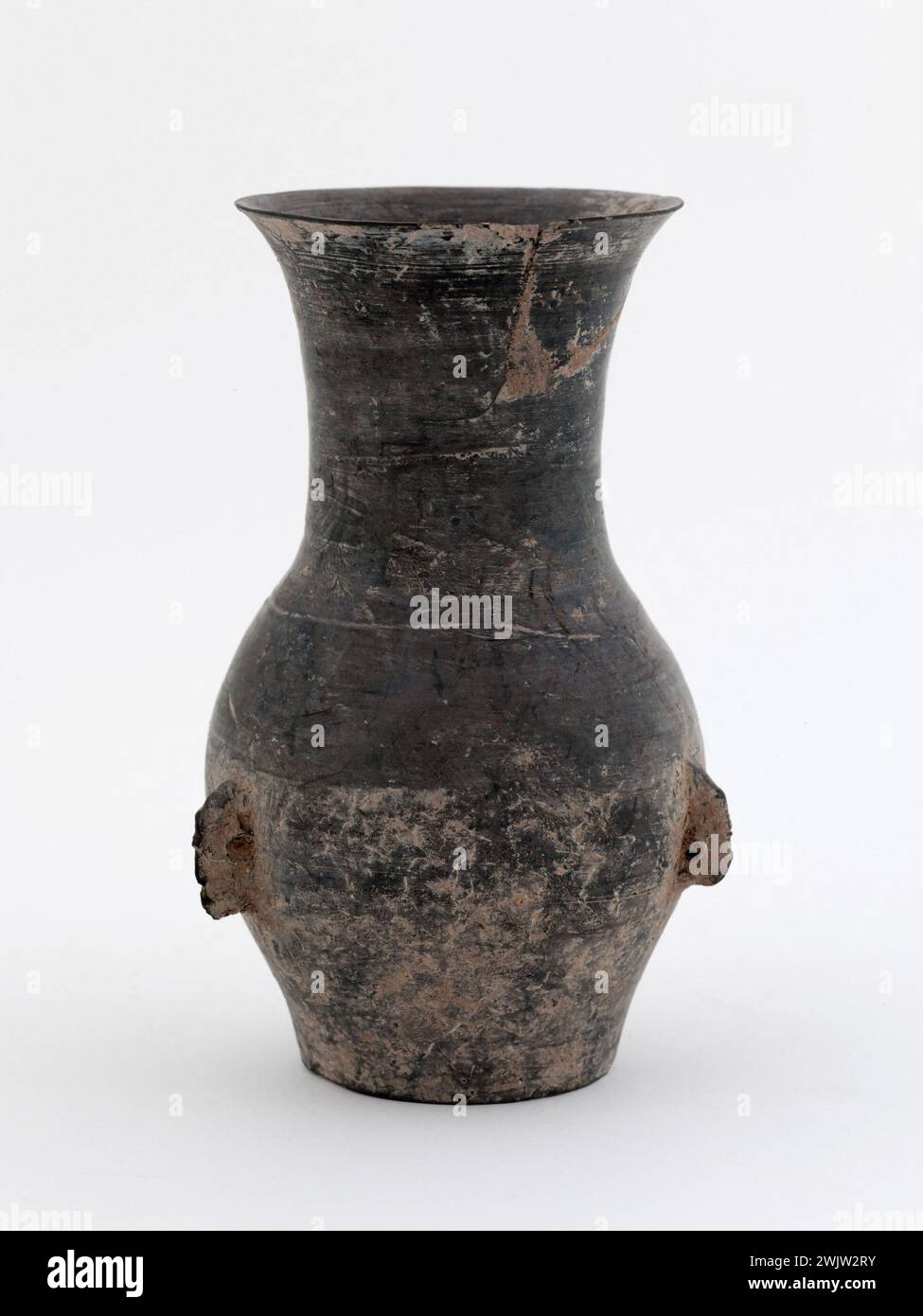 Chalice. Terracotta. China, Neolithic, Dawenkou. Paris, Cernuschi ...
