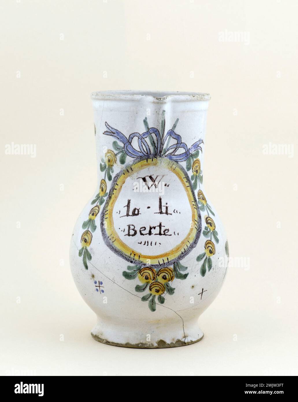 Pichet "w Liberty". Earthenware. 1791-1793. Paris, Carnavalet museum ...