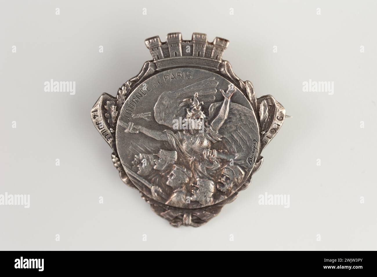 Carnavalet museum, medal collection Right reproduction of a detail of ...