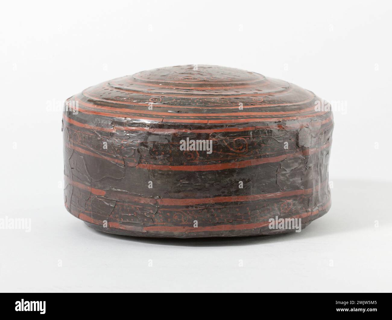 Bond type ". Dry lacquer. Western Han Dynasty. Provenance: China. Paris ...