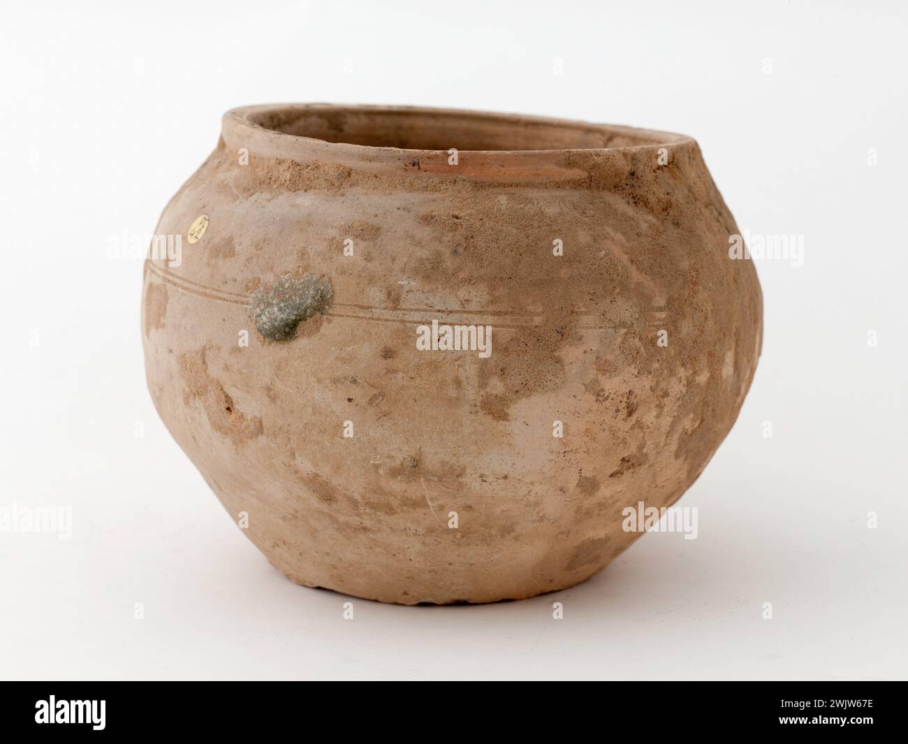 Globular pot ". Terracotta. Vietnam-Xe-Xive s. Paris, Cernuschi museum. 72185-50 Vietnamese ...