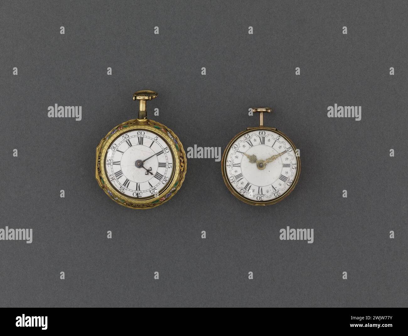 Pocket watches 18th century hi-res stock photography and images - Alamy