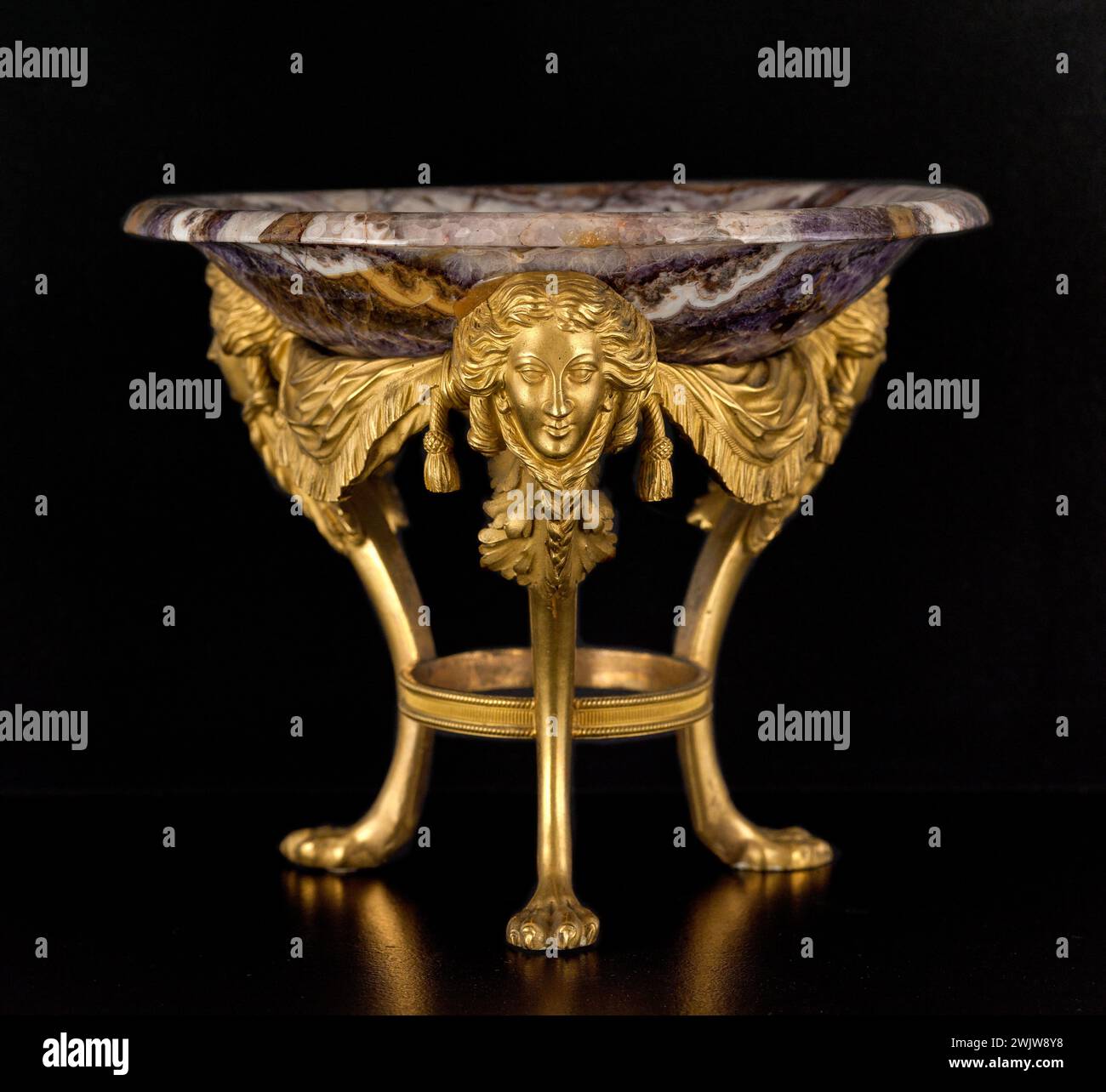 Anonymous. Vase mounted. Amethyst, golden bronze, 1775-1785. Paris ...