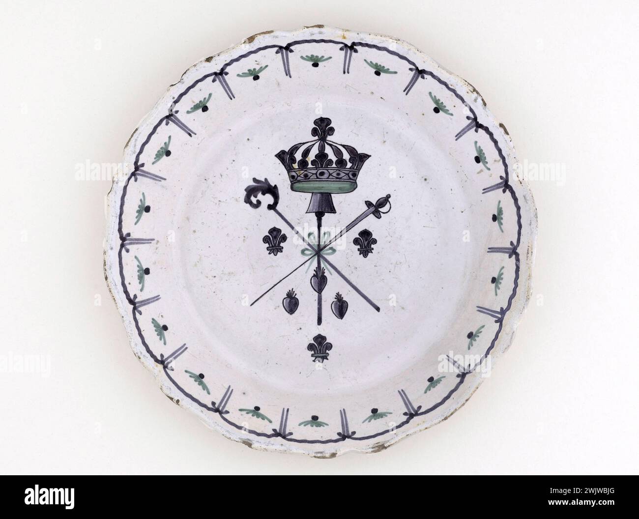 Plate with three orders. Earthenware. 1789-1792. Paris, Carnavalet ...