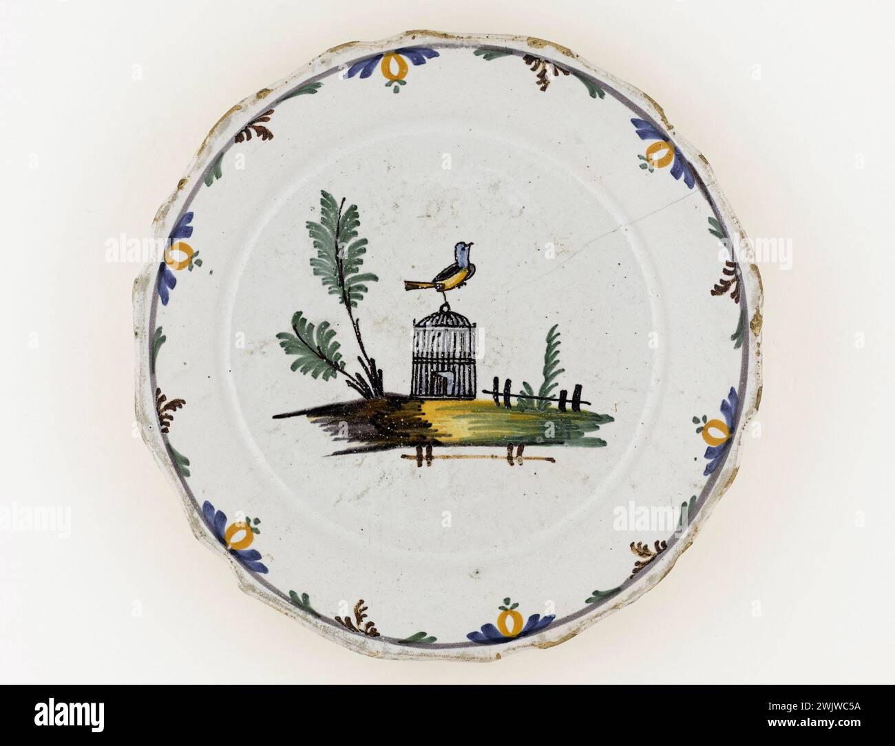 Anonymous. Bird plate. Earthenware. Paris, Carnavalet museum. 71683-40 ...