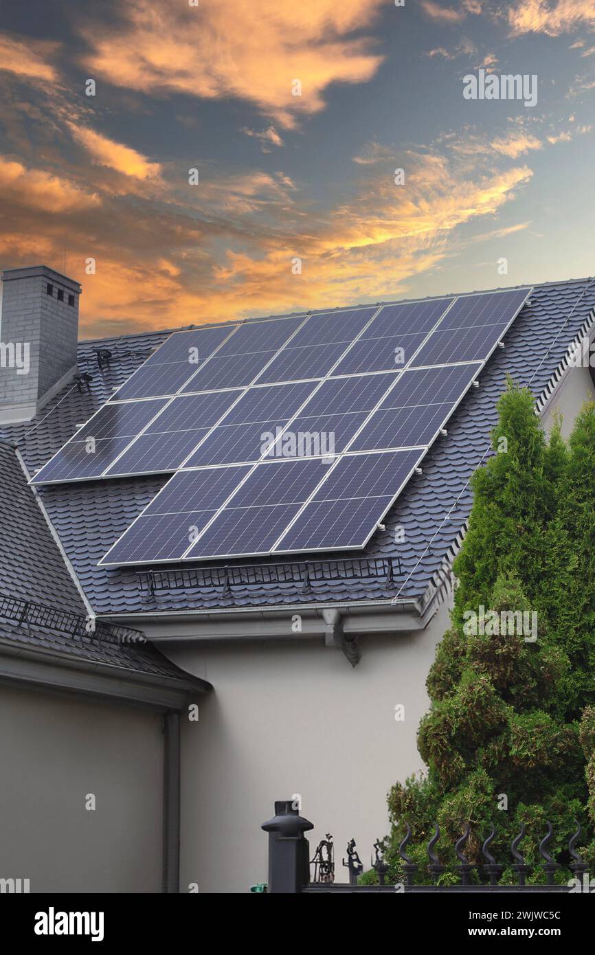 Solar panels roof sunset hi-res stock photography and images - Alamy