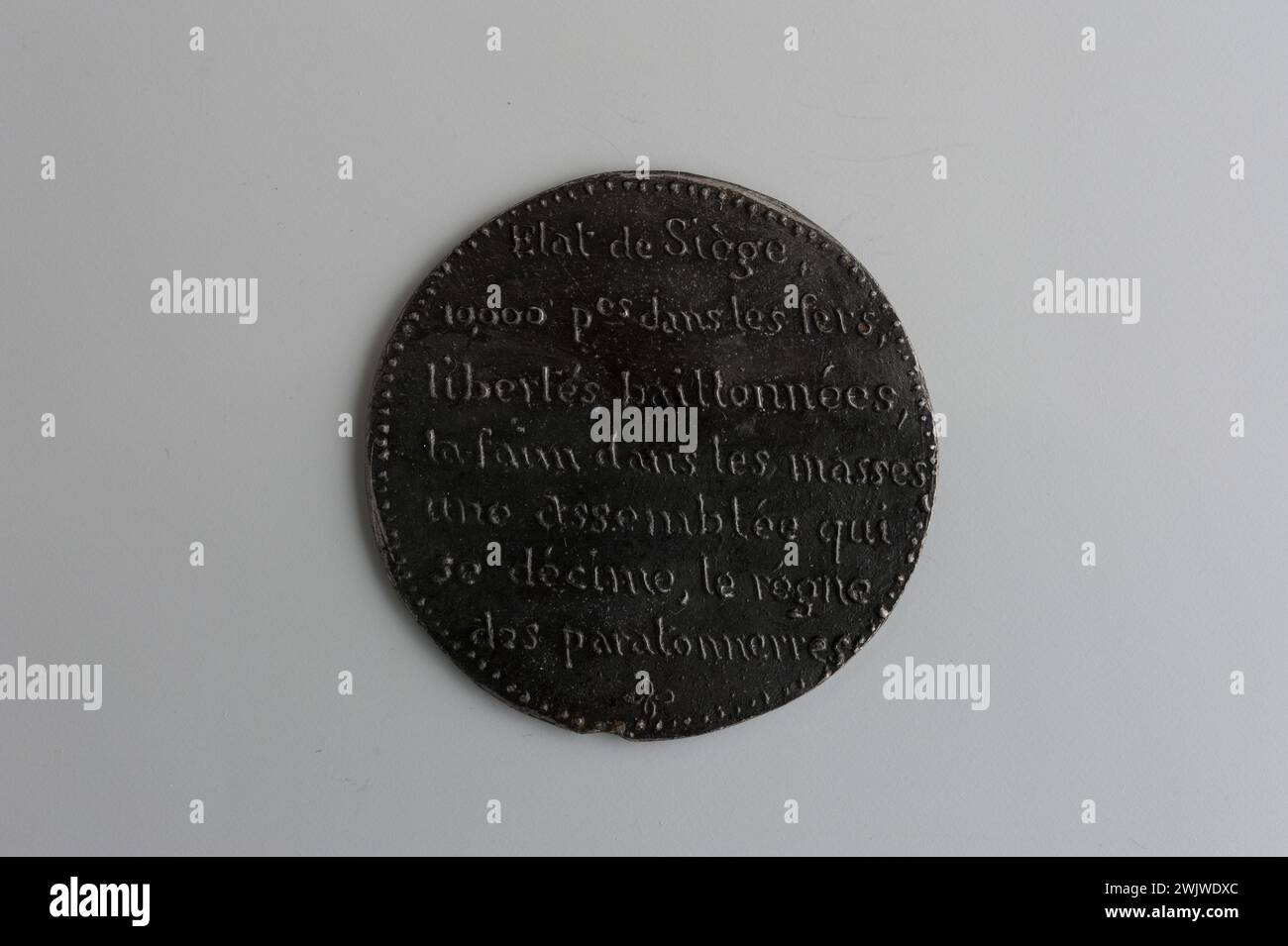 Carnavalet museum, medal collection Right registration on seven lines ...