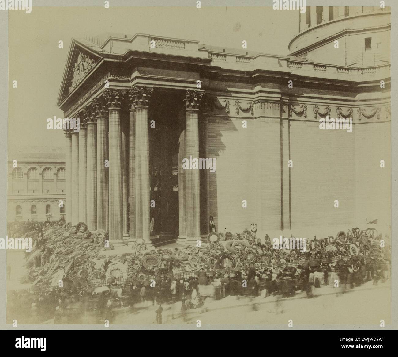 Funeral of Victor Hugo, crowns of flowers under the colonnades, side ...