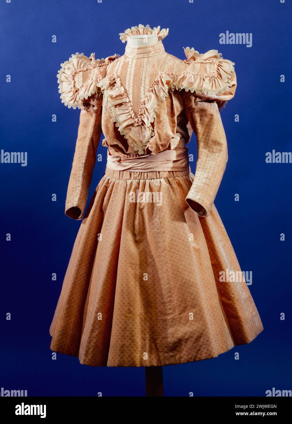 19th century dress mannequin hi-res stock photography and images - Alamy
