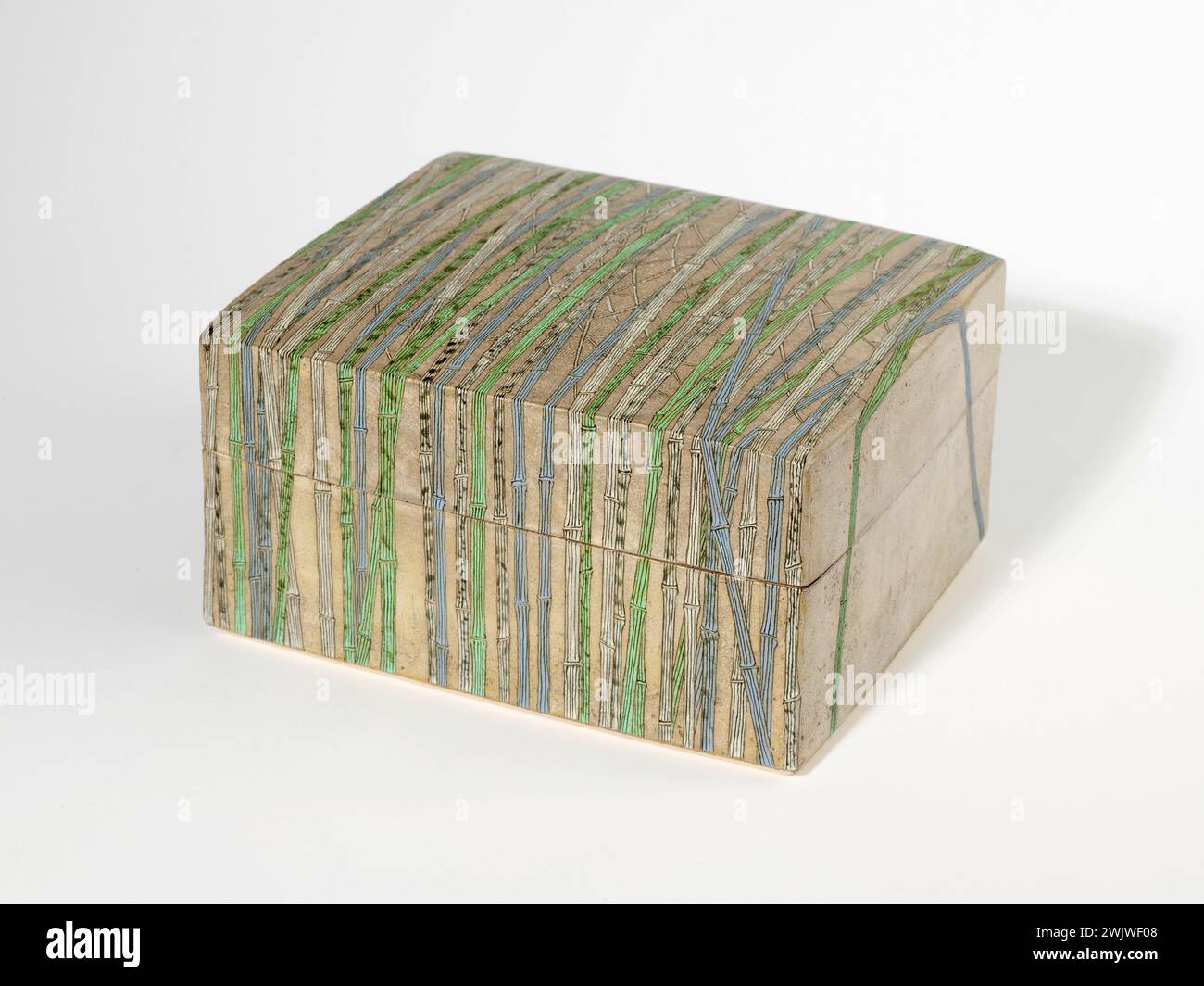 Oda Ado (1947-). "Box". Ceramic. Japan. Paris, Cernuschi museum. 72455 ...