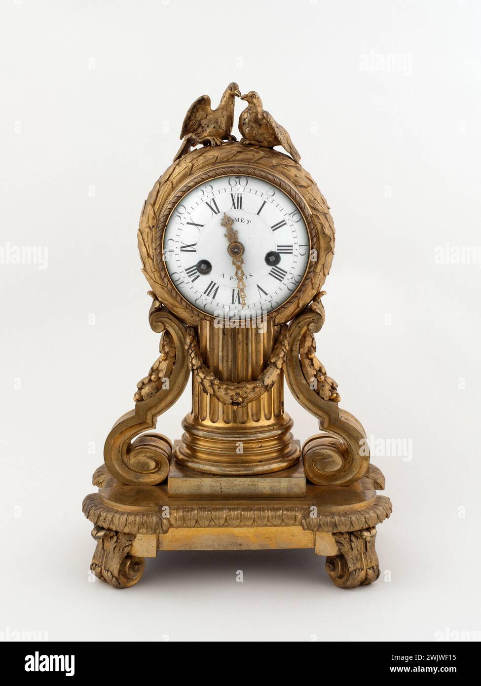 LOMET. "Pendulum with two doves". Golden bronze. 18th century. Paris ...