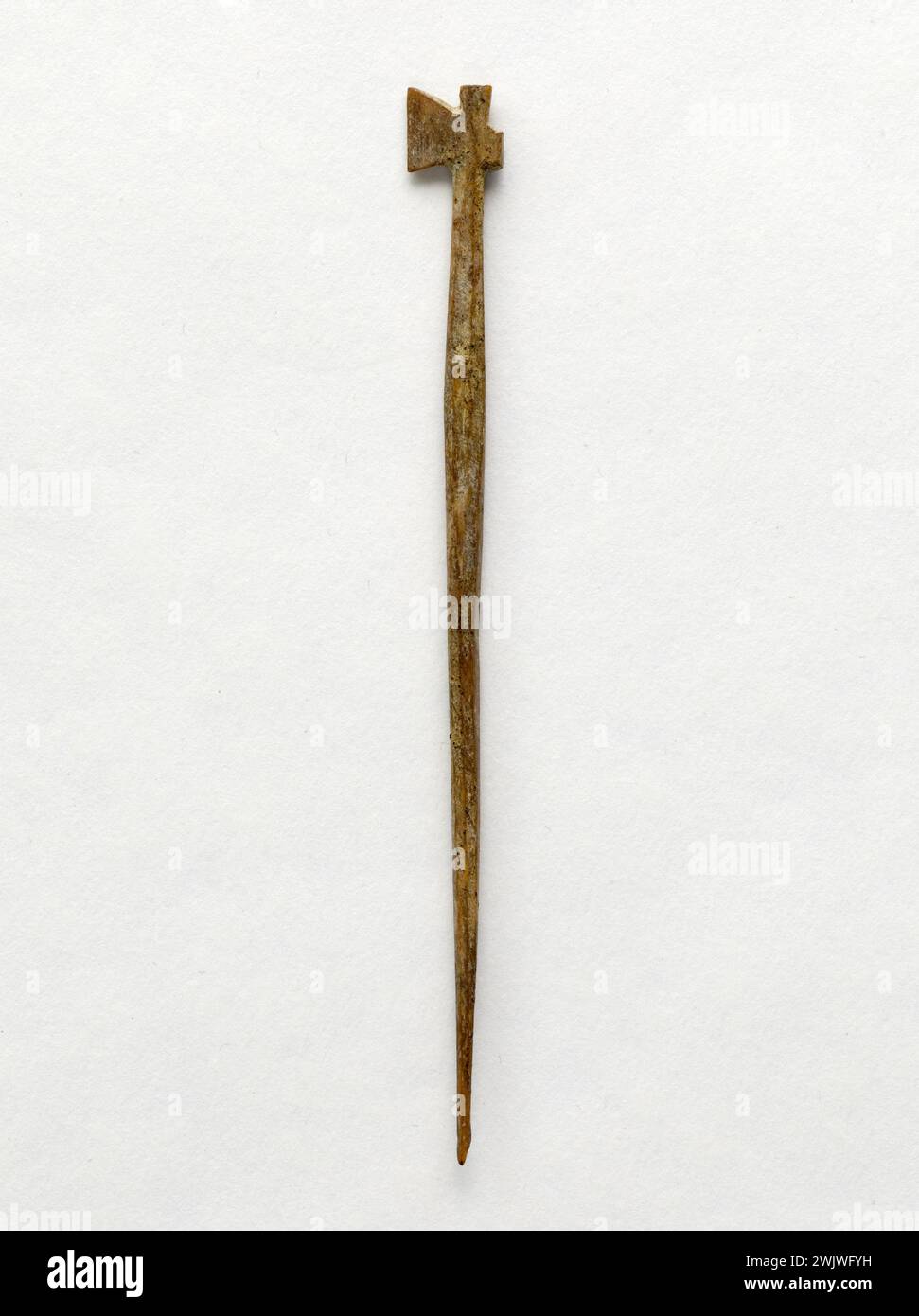 Roman hairpin iron hi-res stock photography and images - Alamy