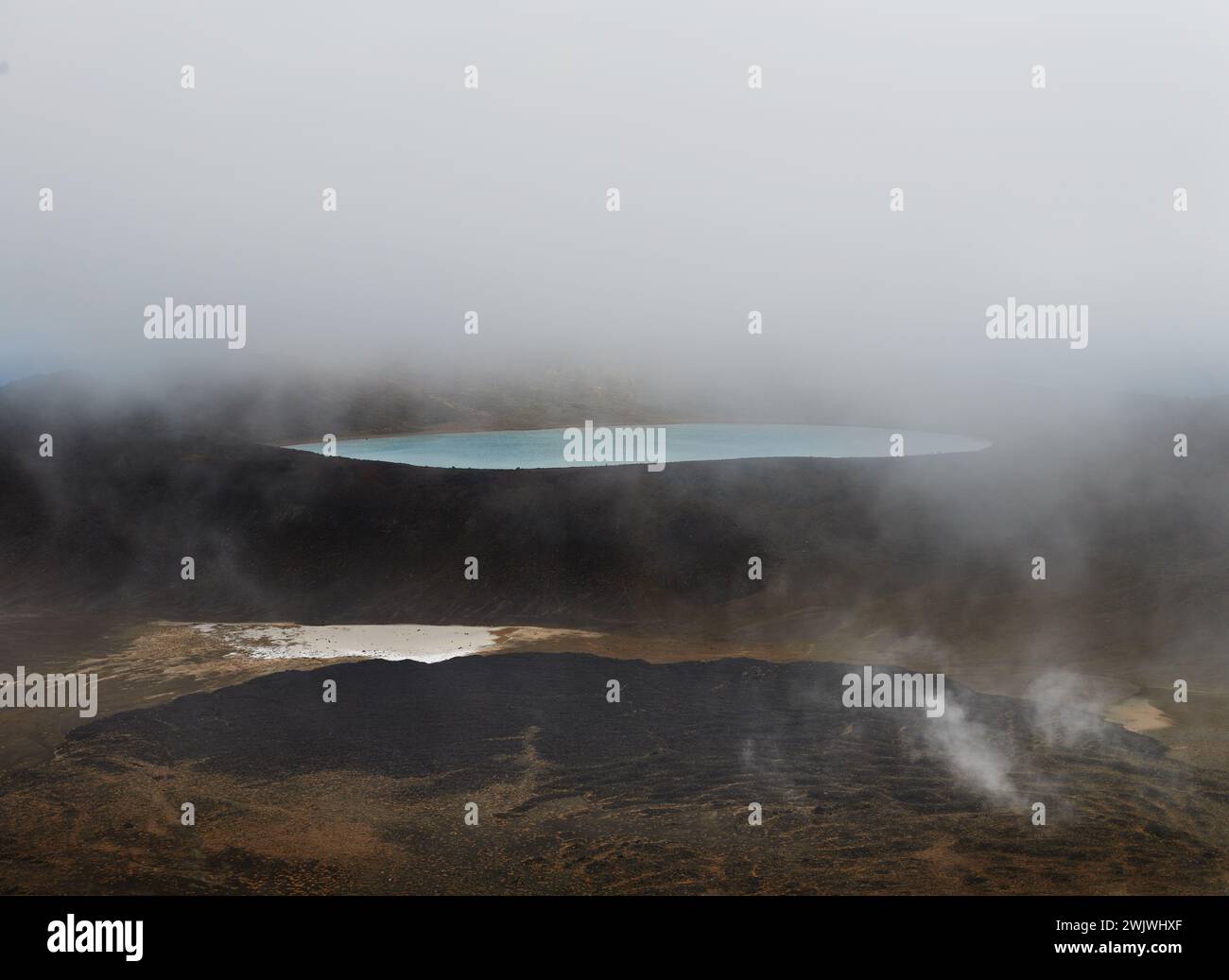Emerald lake along Tongariro Alpine Crossing trail, Tongariro National ...
