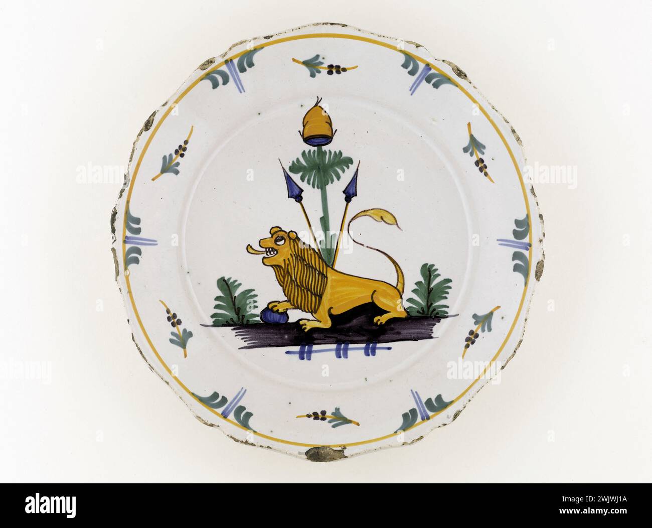 Lion plate. Earthenware. Around 1792. Paris, Carnavalet museum. 76184 ...