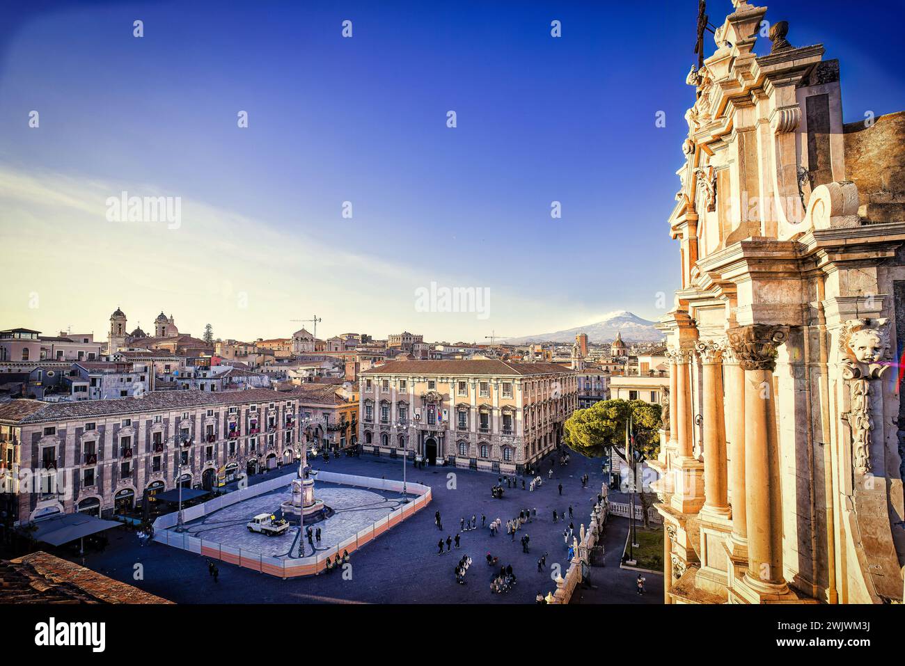 Catania sicily skyline hi-res stock photography and images - Alamy