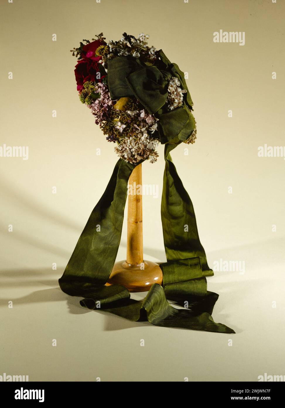 Capote, around 1890, Camille: foam green silk muslin, covered with ...