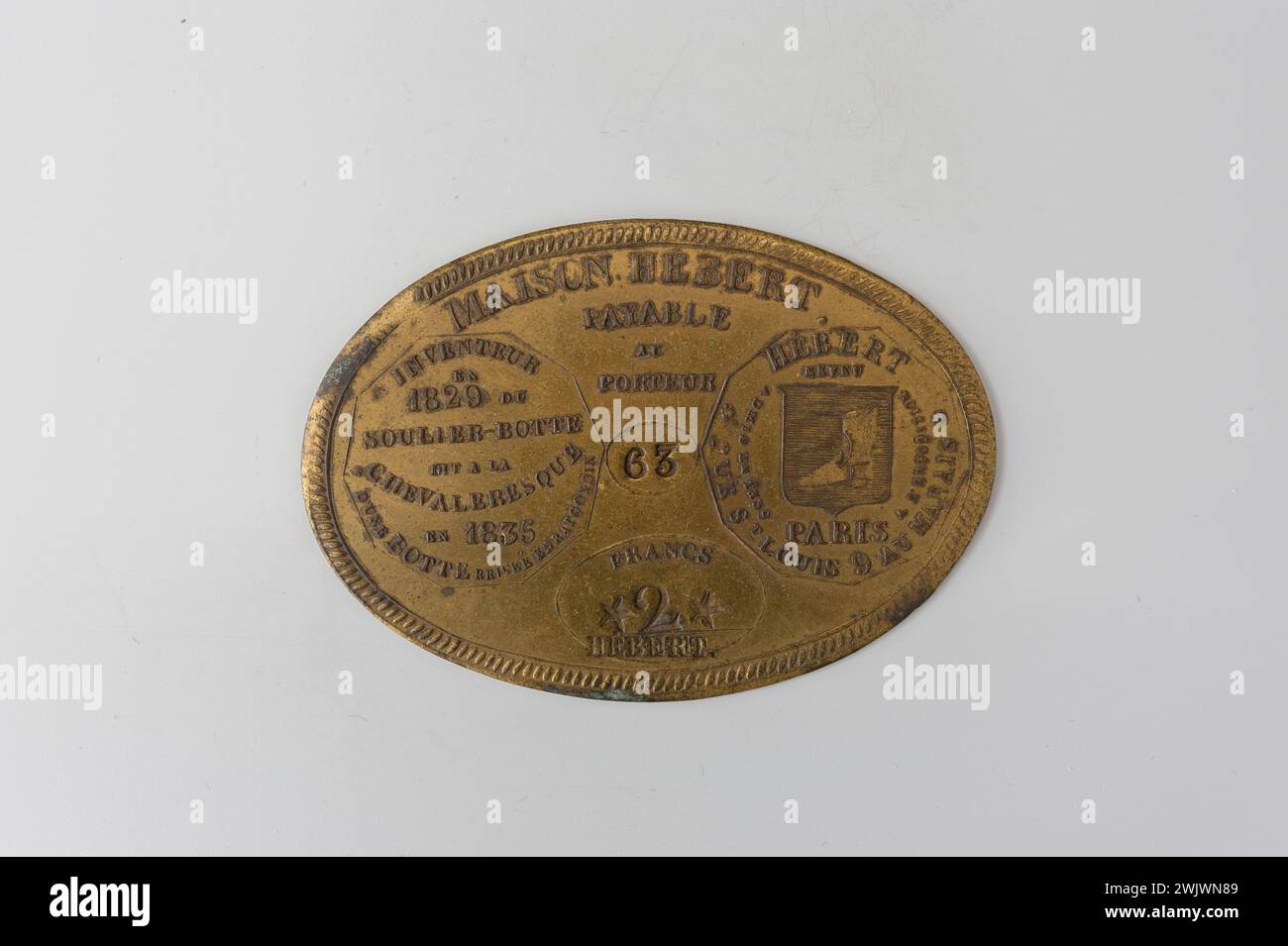 Carnavalet museum, medal collection Droit oval medal with registration ...