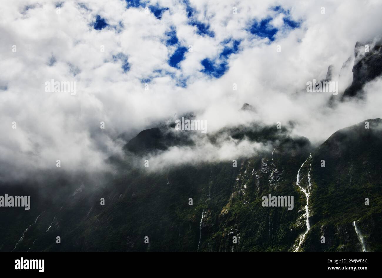 Landscape of Milford Sound / Piopiotahi, South Island, New Zealand ...