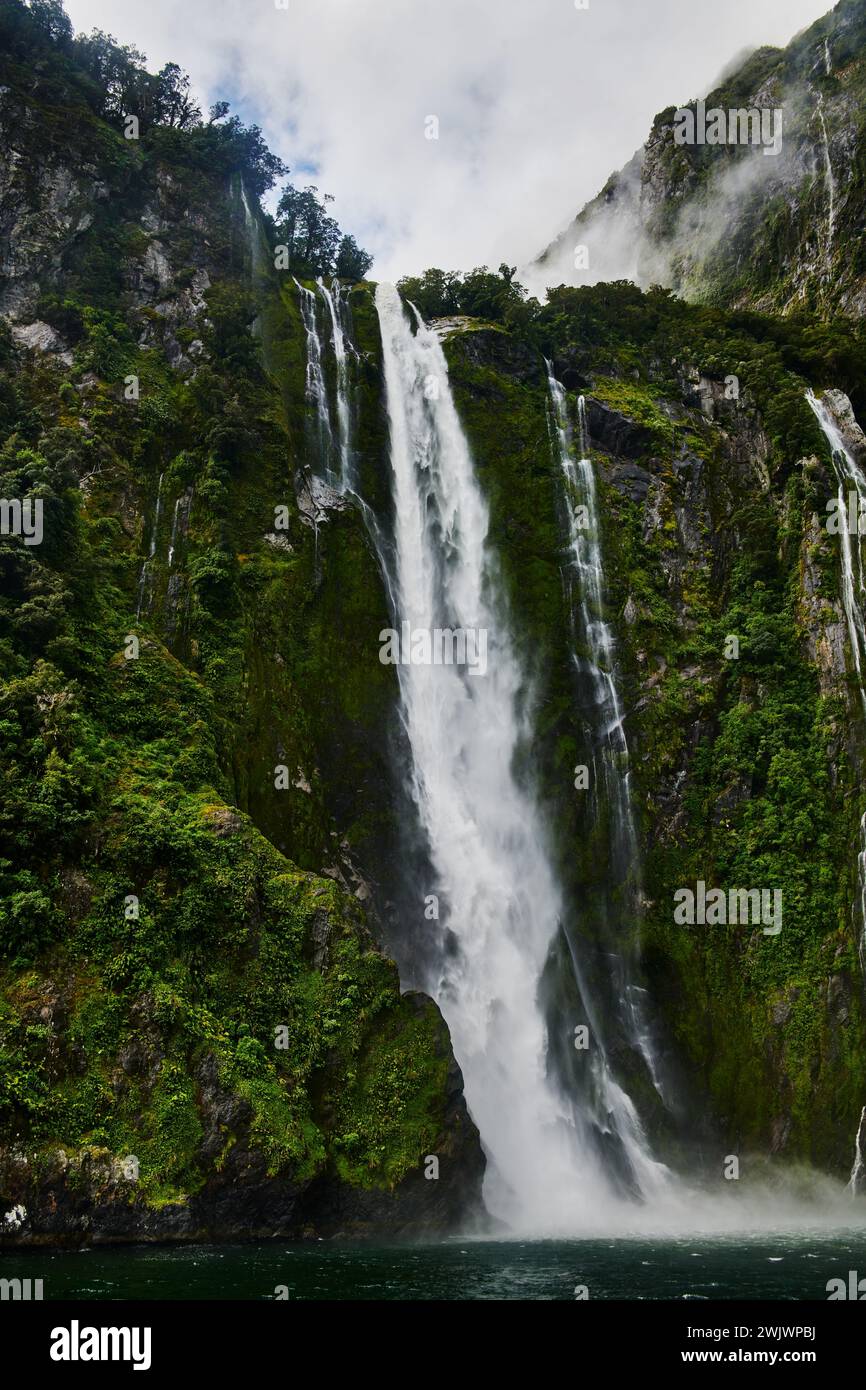 Landscape of Milford Sound / Piopiotahi, South Island, New Zealand ...