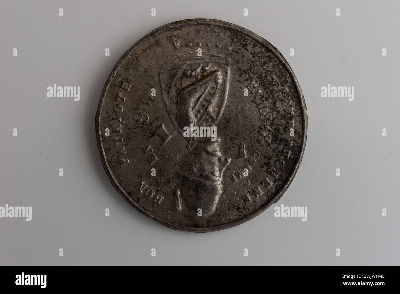 Carnavalet museum, medal collection Right male bust cut to the waist on ...