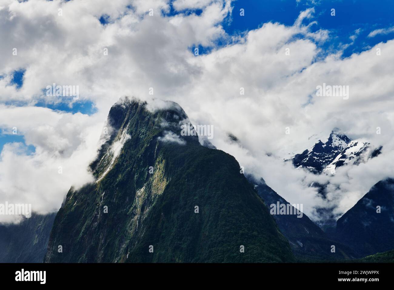 Landscape of Milford Sound / Piopiotahi, South Island, New Zealand ...