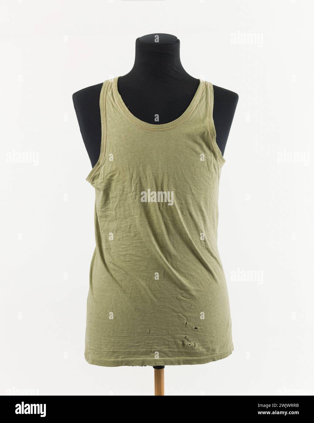 Anonymous. "American summer body jersey". Cotton. 1940-1945. General ...