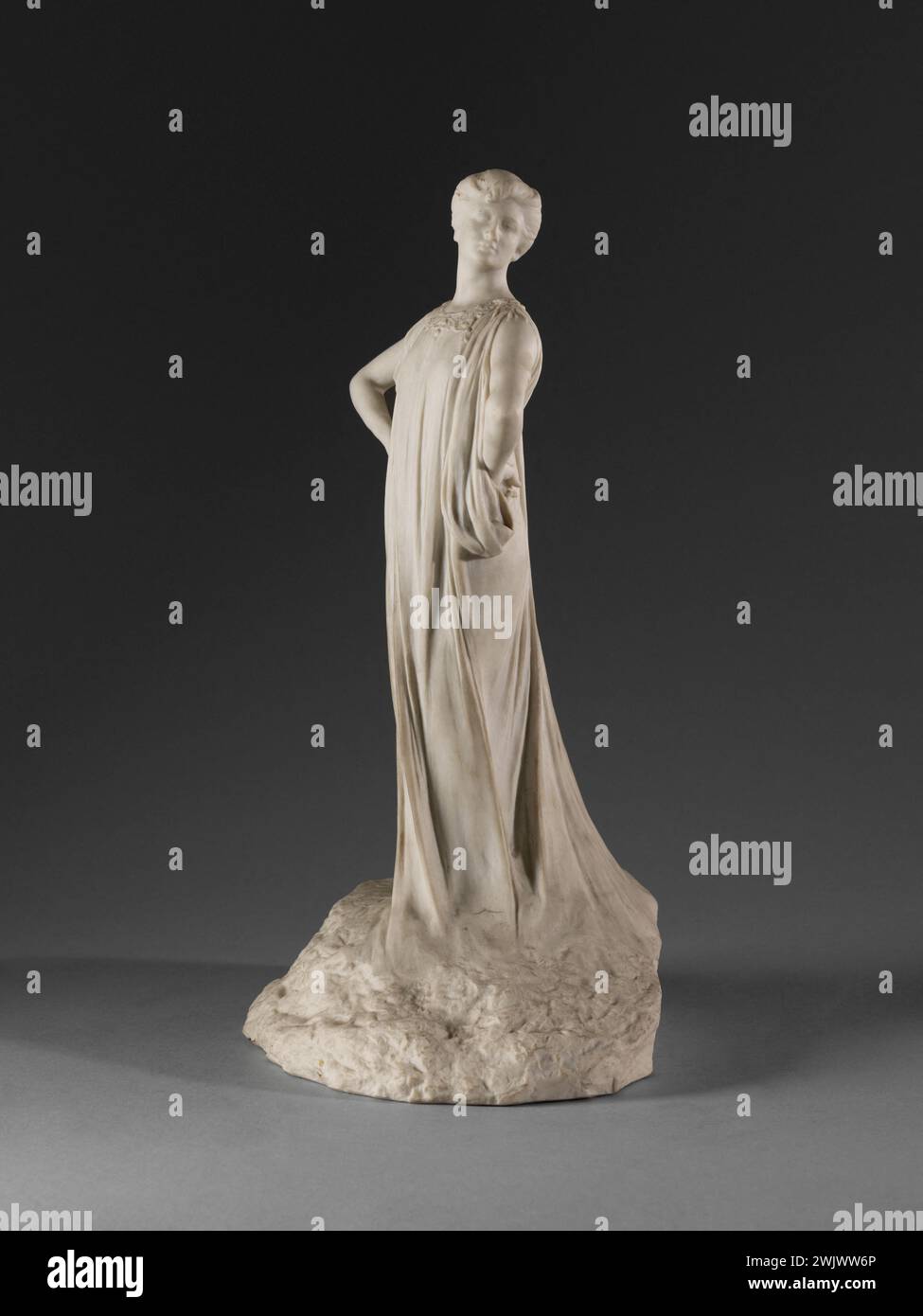 Porcelaine biscuit hi-res stock photography and images - Alamy