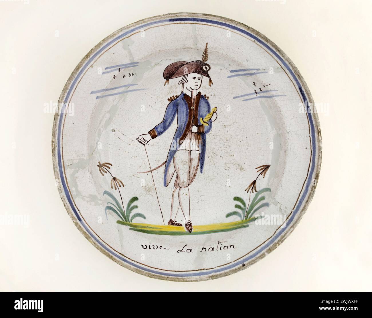 Anonymous. Hollow dish "long live the nation. Earthenware. 1790-1793 ...