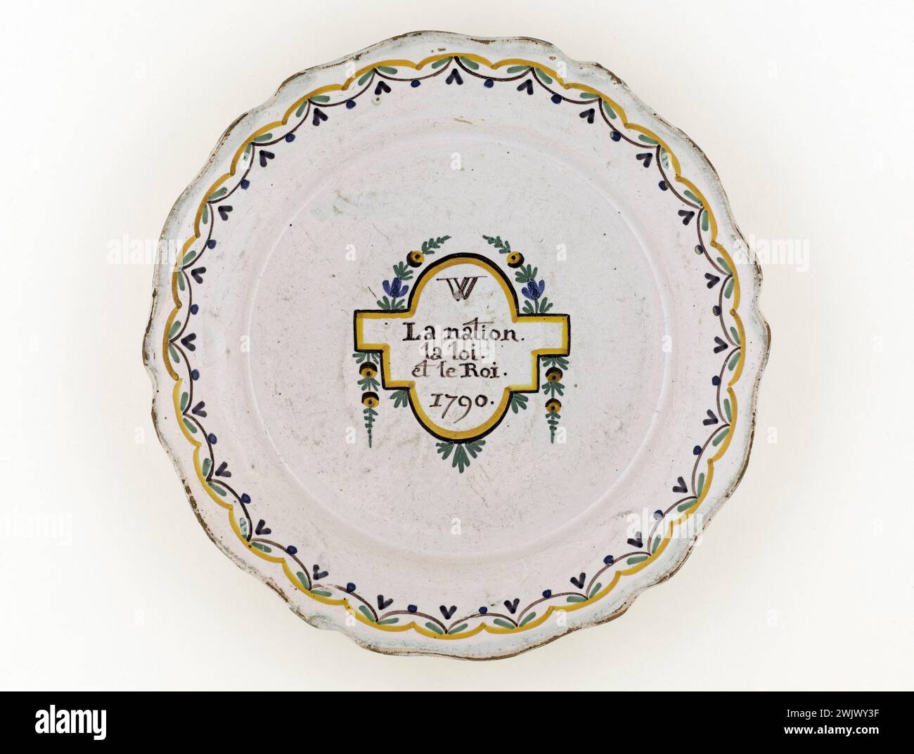Anonymous. Plate. Earthenware. Paris, Carnavalet museum. 71680-31 ...