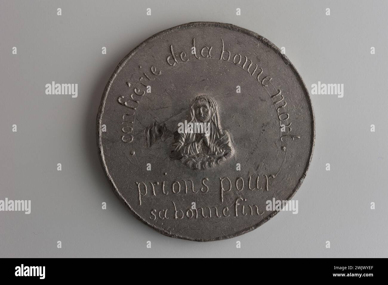 Carnavalet museum, medal collection Bust right of a woman veiled in ...