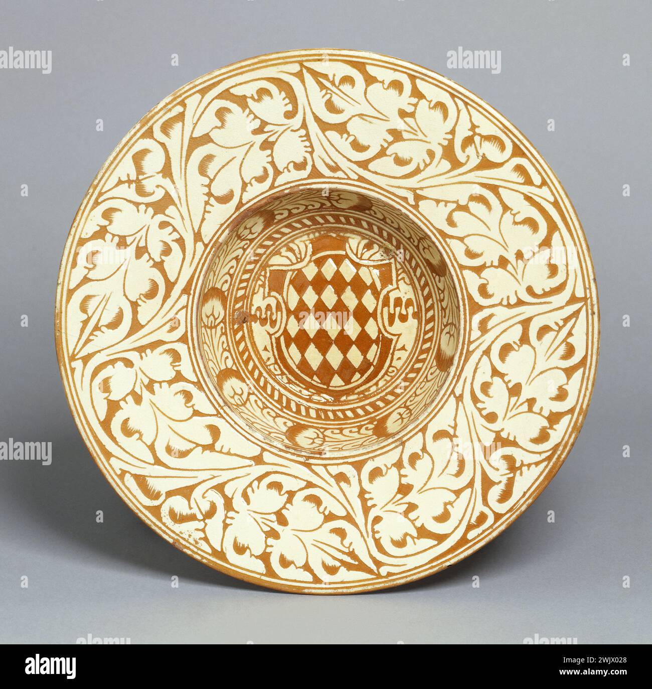 Cup: Armorié shield, Italian majolica of Florence, around 1530 (face ...