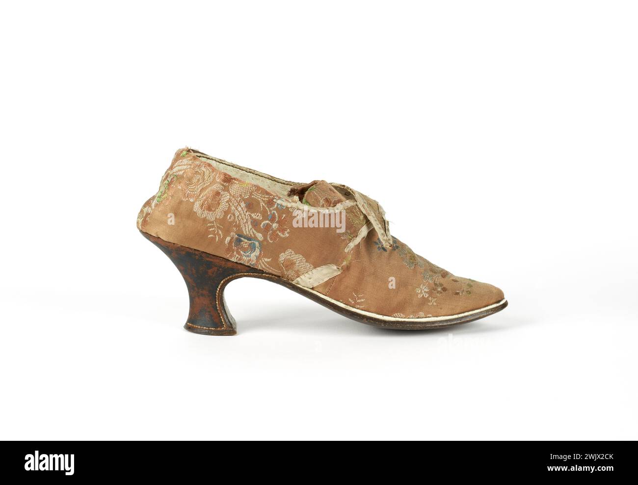 Heel shaped hi-res stock photography and images - Alamy