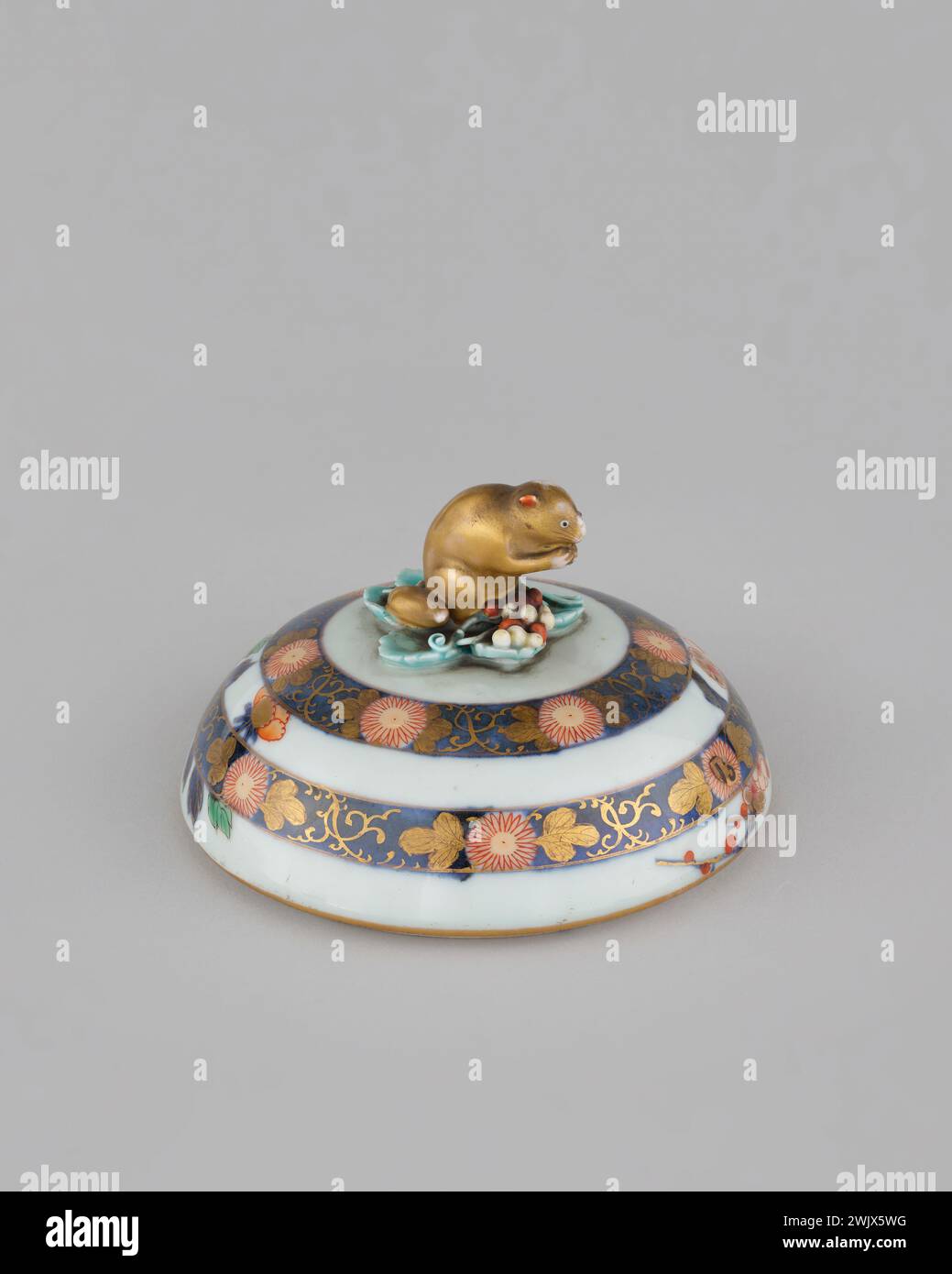 Arita (Ceramic Production Center), Pot cover, Imari decor (common name ...