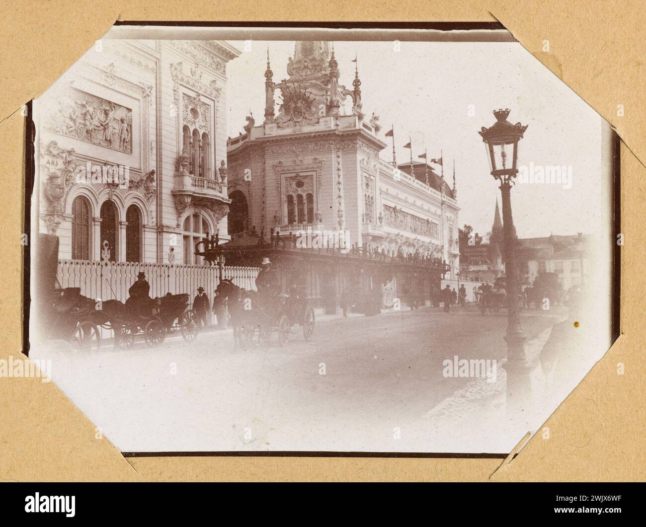 Anonymous. Album of the 1900 Universal Exhibition. Entrance to the ...