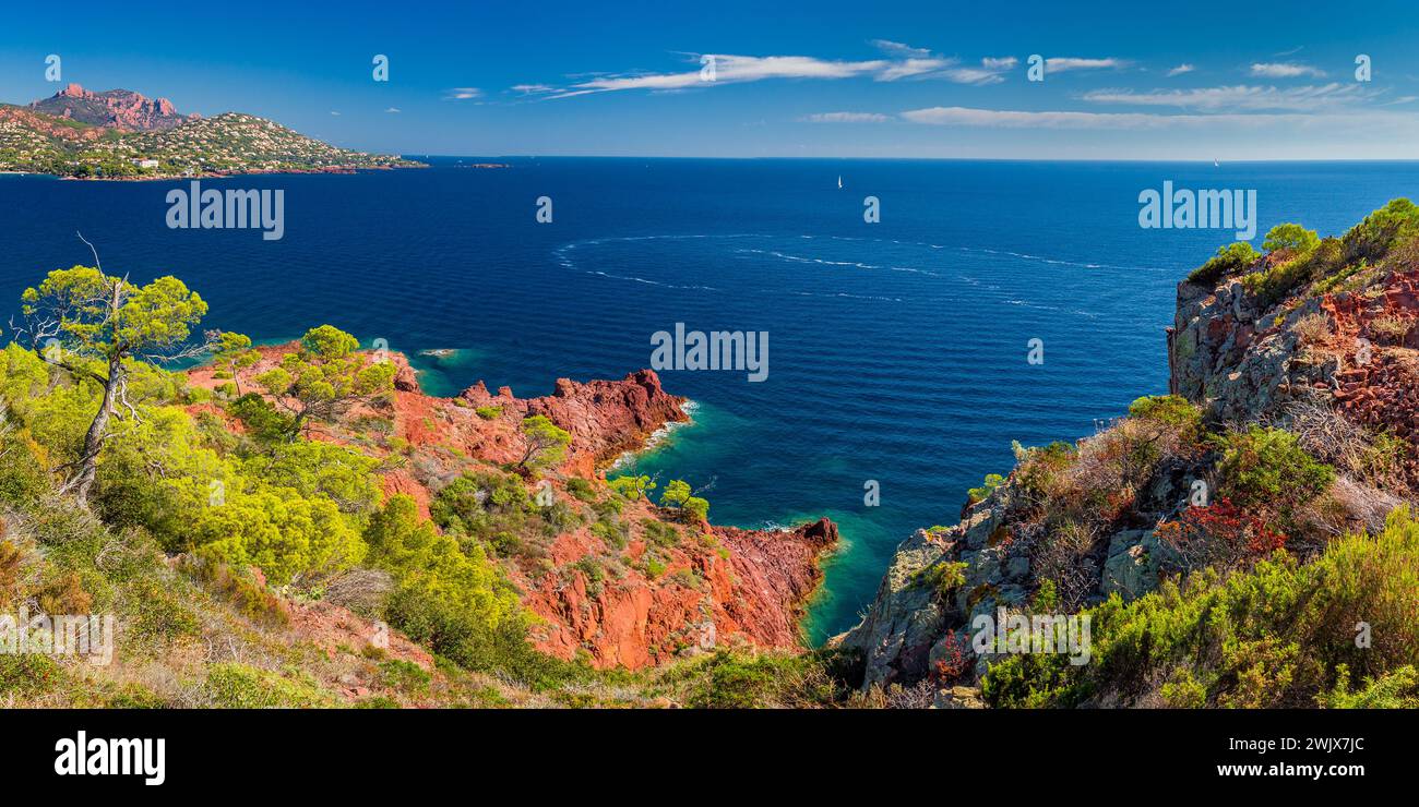 The esterel mountains hi-res stock photography and images - Alamy