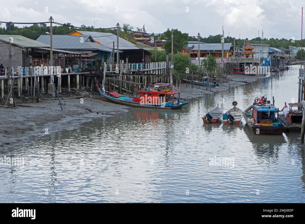 Pulau Ketam Crab Island fisherman Village Malaysia Stock Photo - Alamy
