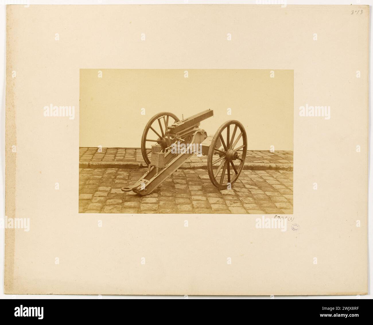 Canon on wheels. Anonymous photography. Albumin paper draw. Paris ...