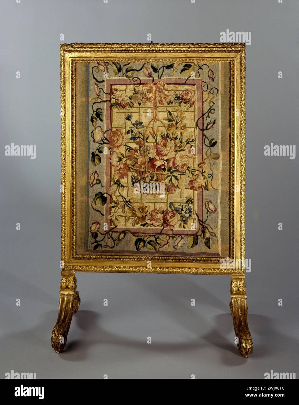 Anonymous. Sculpted and gilded wooden chassis screen, Aubusson tapestry ...