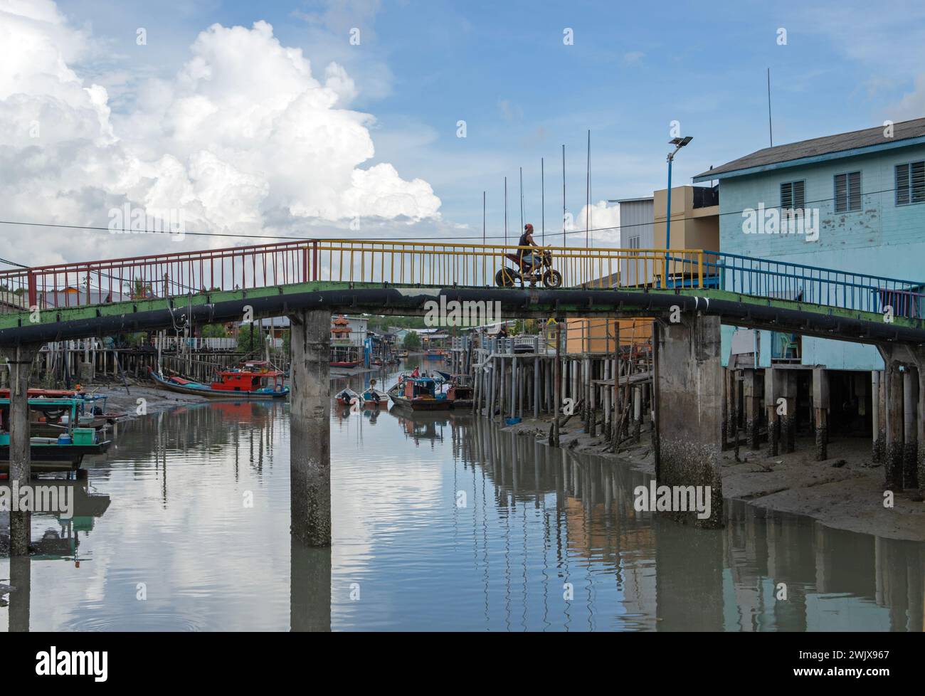 Pulau Ketam Crab Island fisherman Village Malaysia Stock Photo - Alamy