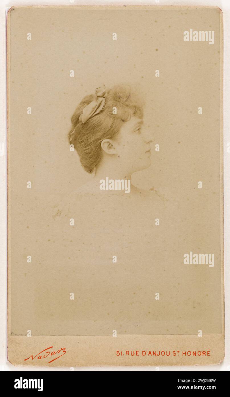 Jeanne Hugo ". Photography of Nadar (1820-1910). Draw on albumin paper ...