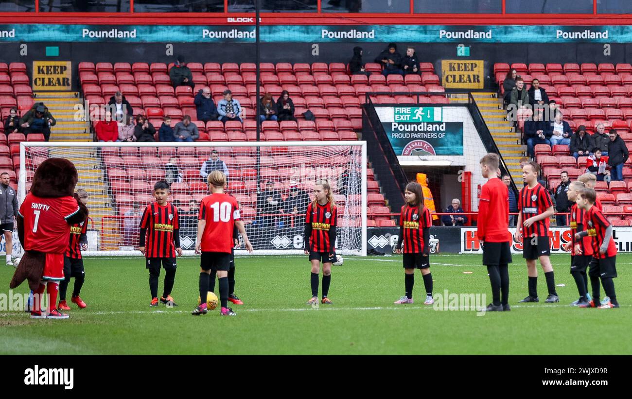 Efl mascots hi-res stock photography and images - Alamy